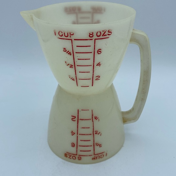Tupperware | Kitchen | Vtg Tupperware Double Wet And Dry Measuring Cup ...